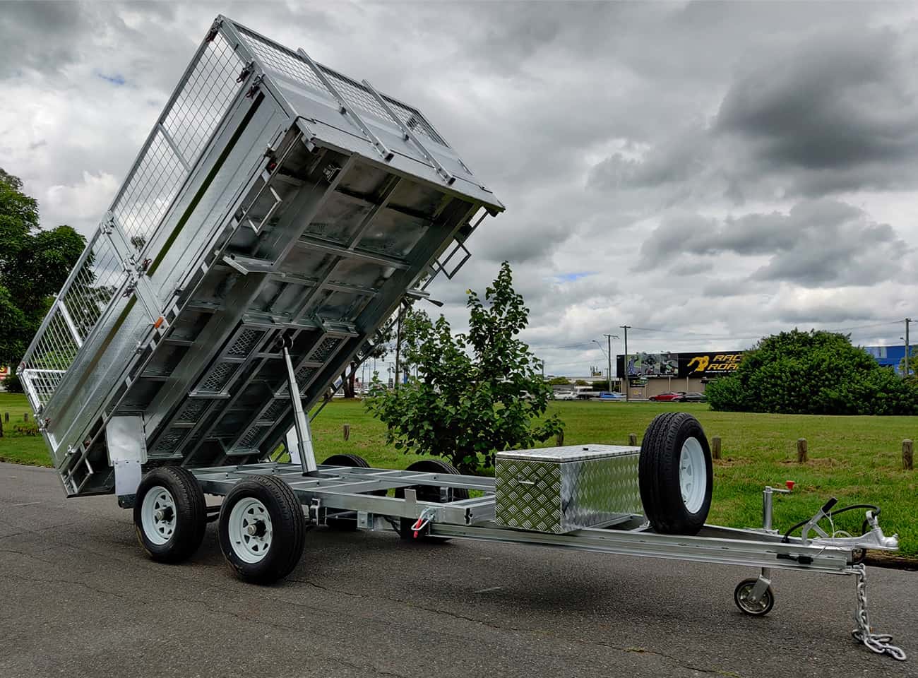12x7 Hydraulic Tipper Flat Top Trailer ATM 3500KG WITH RAMPS